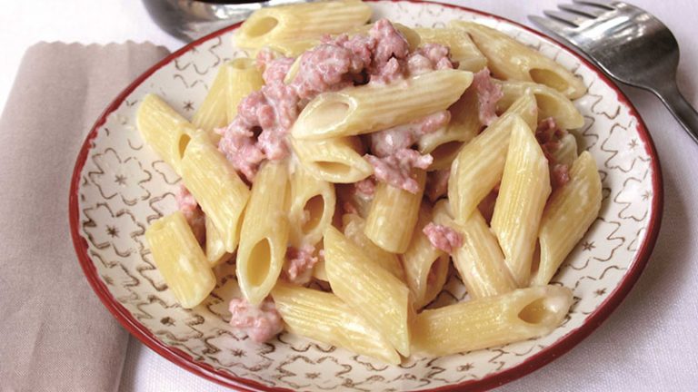 Roscioli Italian Wine Club | Pasta alla Norcina Recipe